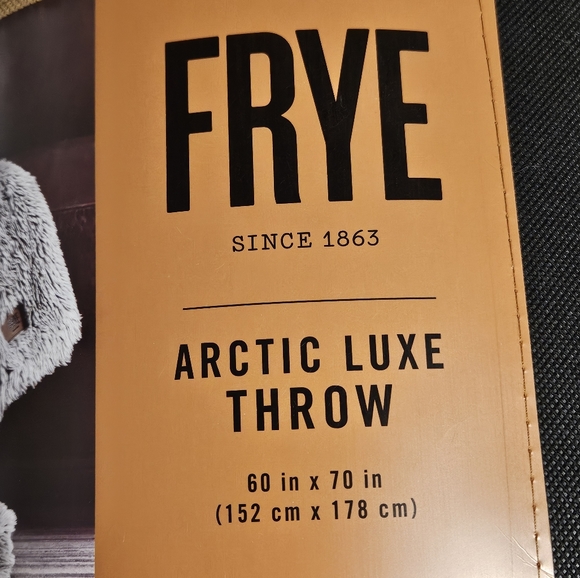 Frye | Accessories | Nwt Frye Arctic Luxe Faux Fur Sherpa Fleece Throw ...